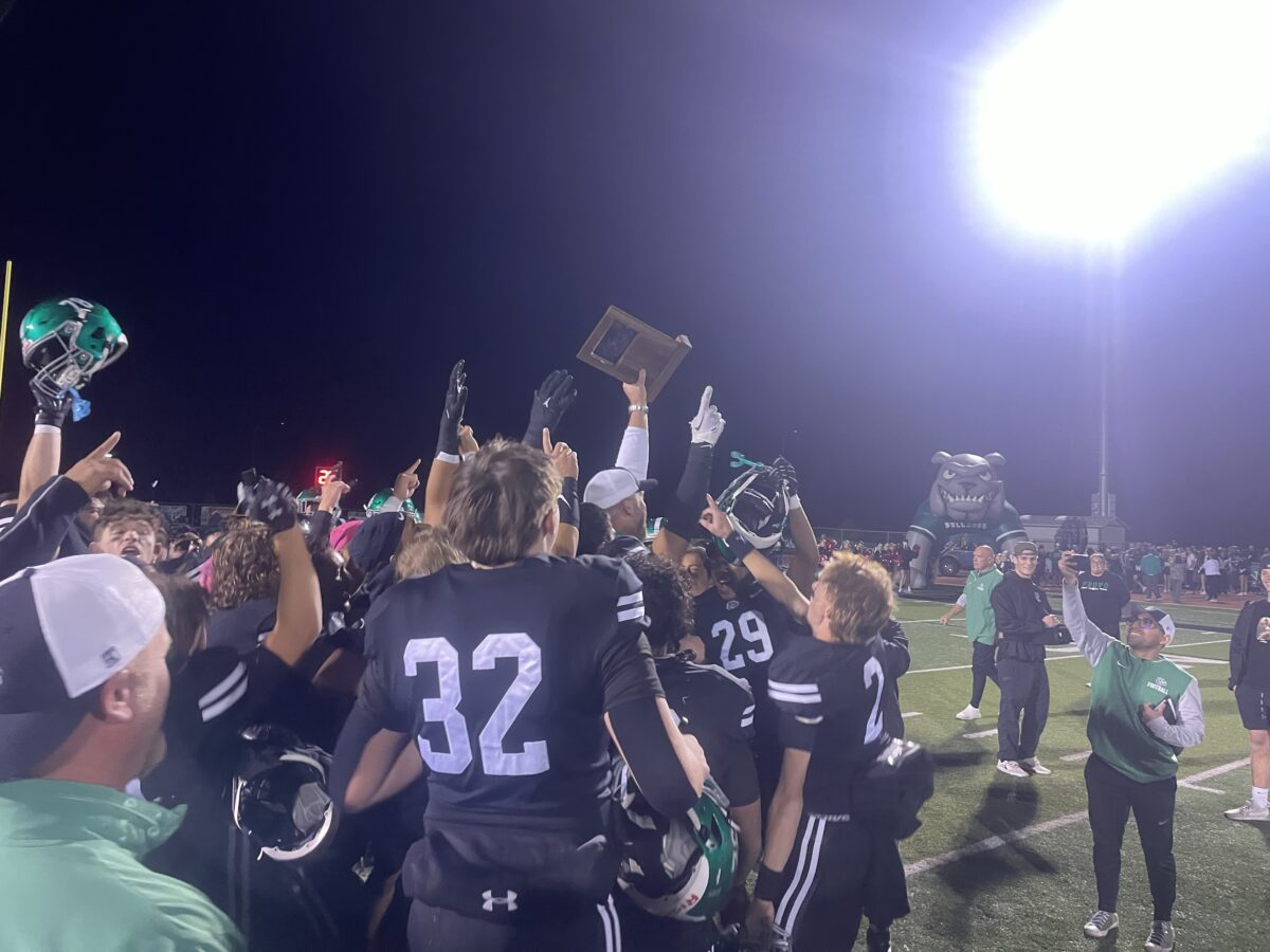 Provo football blasts past Mountain View, wins Region 8 title | News ...
